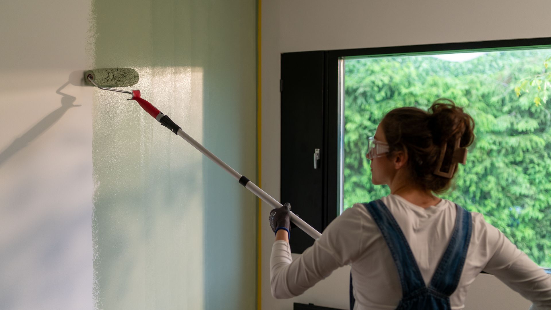 Malowanie ścian wewnątrz - instrukcja krok po kroku | Farby Beckers